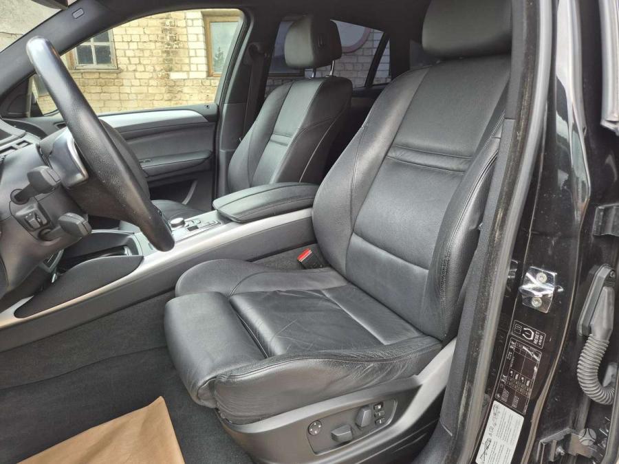 Melns BMW X6 2009 Utena, ar dzinēja tilpumu 2.98 L un nobraukumu 181 tūkst. km par 10490 €, foto 15 vietnē AUTOMOTO.COM.LV