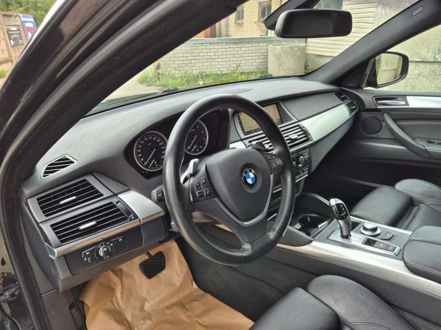 Melns BMW X6 2009 Utena, ar dzinēja tilpumu 2.98 L un nobraukumu 181 tūkst. km par 10490 €, foto 17 vietnē AUTOMOTO.COM.LV