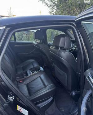 Black BMW X6 2009 in Vilnius, with an engine capacity of 2.99 L and mileage of 280 thousand km for 8500 €, photo 8 on AUTOMOTO.COM.LV