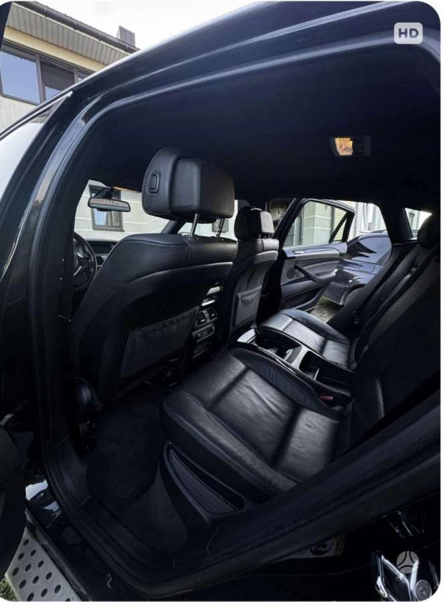 Black BMW X6 2009 in Vilnius, with an engine capacity of 2.99 L and mileage of 280 thousand km for 8500 €, photo 10 on AUTOMOTO.COM.LV