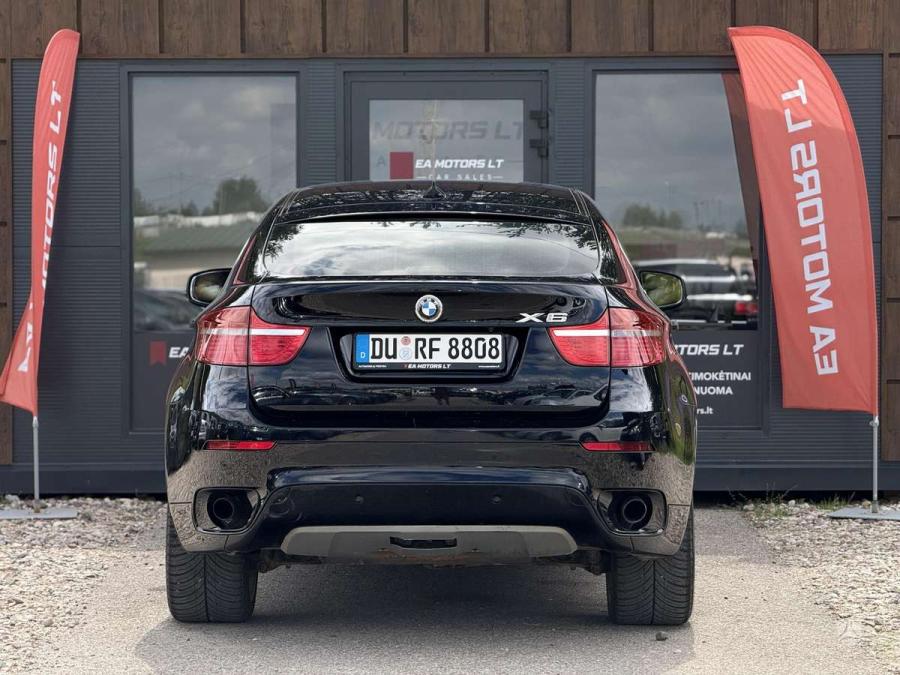 Black BMW X6 2009 in Vilnius, with an engine capacity of 2.99 L and mileage of 288 thousand km for 11400 €, photo 7 on AUTOMOTO.COM.LV