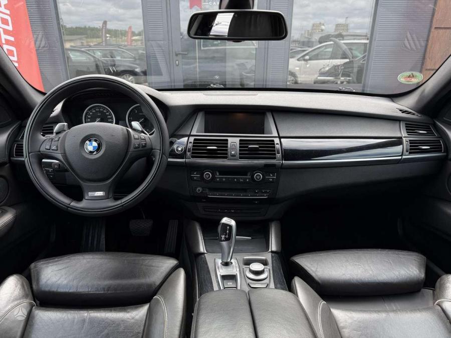 Black BMW X6 2009 in Vilnius, with an engine capacity of 2.99 L and mileage of 288 thousand km for 11400 €, photo 10 on AUTOMOTO.COM.LV