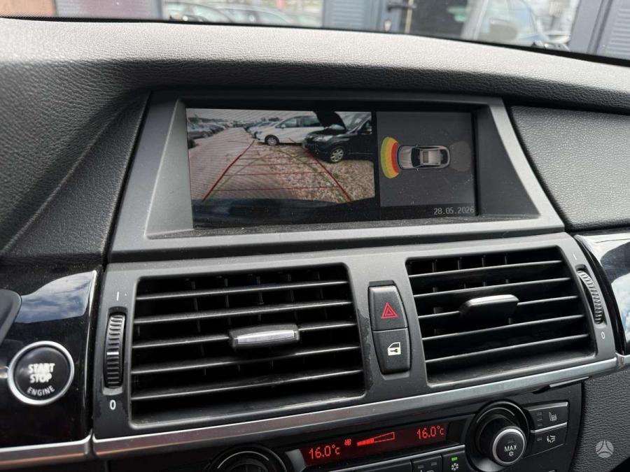 Black BMW X6 2009 in Vilnius, with an engine capacity of 2.99 L and mileage of 288 thousand km for 11400 €, photo 12 on AUTOMOTO.COM.LV