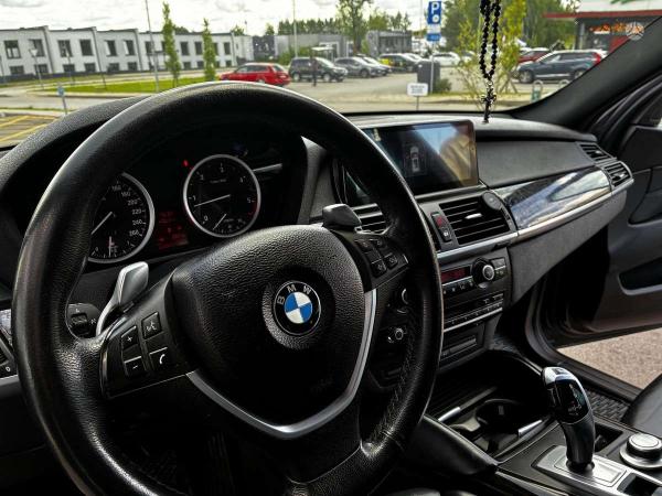Black BMW X6 2009 in Vilnius, with an engine capacity of 2.99 L and mileage of 253 thousand km for 12100 €, photo 3 on AUTOMOTO.COM.LV