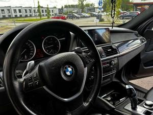 Black BMW X6 2009 in Vilnius, with an engine capacity of 2.99 L and mileage of 253 thousand km for 12100 €, photo 4 on AUTOMOTO.COM.LV