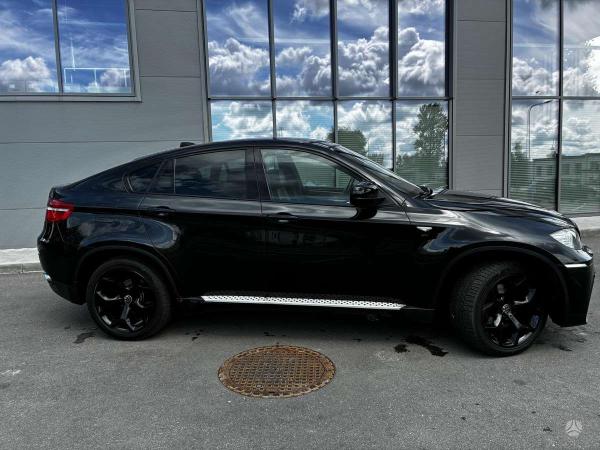 Black BMW X6 2009 in Vilnius, with an engine capacity of 2.99 L and mileage of 253 thousand km for 12100 €, photo 7 on AUTOMOTO.COM.LV