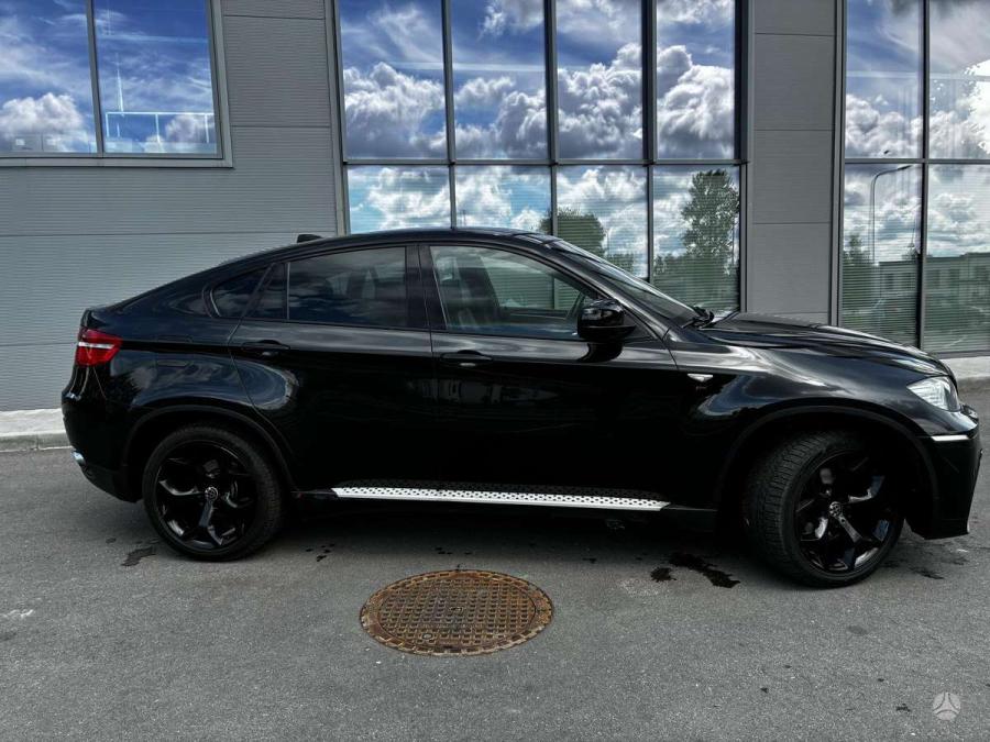 Black BMW X6 2009 in Vilnius, with an engine capacity of 2.99 L and mileage of 253 thousand km for 12100 €, photo 8 on AUTOMOTO.COM.LV
