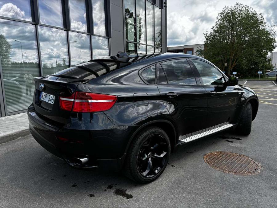 Black BMW X6 2009 in Vilnius, with an engine capacity of 2.99 L and mileage of 253 thousand km for 12100 €, photo 9 on AUTOMOTO.COM.LV