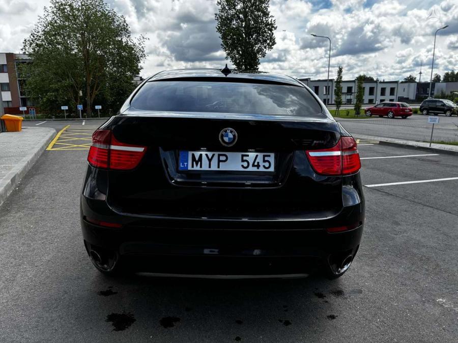 Black BMW X6 2009 in Vilnius, with an engine capacity of 2.99 L and mileage of 253 thousand km for 12100 €, photo 10 on AUTOMOTO.COM.LV