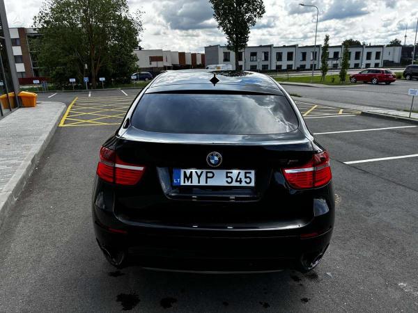 Black BMW X6 2009 in Vilnius, with an engine capacity of 2.99 L and mileage of 253 thousand km for 12100 €, photo 10 on AUTOMOTO.COM.LV