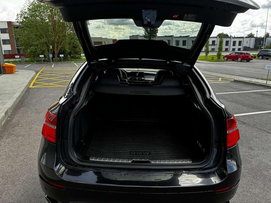 Black BMW X6 2009 in Vilnius, with an engine capacity of 2.99 L and mileage of 253 thousand km for 12100 €, photo 13 on AUTOMOTO.COM.LV