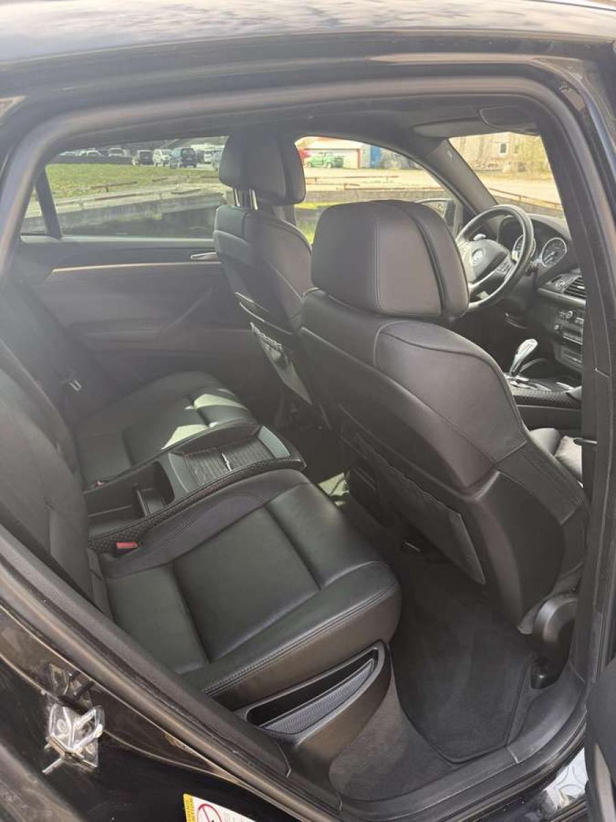 Melns BMW X6 2009 Klaipėda, ar dzinēja tilpumu 2.99 L un nobraukumu 286 tūkst. km par 9000 €, foto 12 vietnē AUTOMOTO.COM.LV
