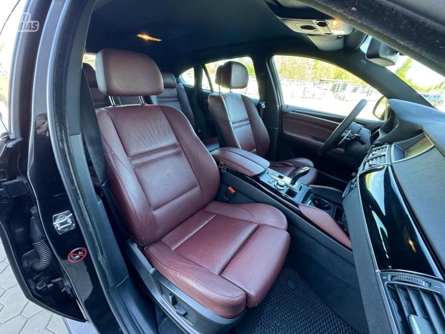 Black BMW X6 2009 in Kaunas, with an engine capacity of 3.00 L and mileage of 283 thousand km for 12100 €, photo 19 on AUTOMOTO.COM.LV
