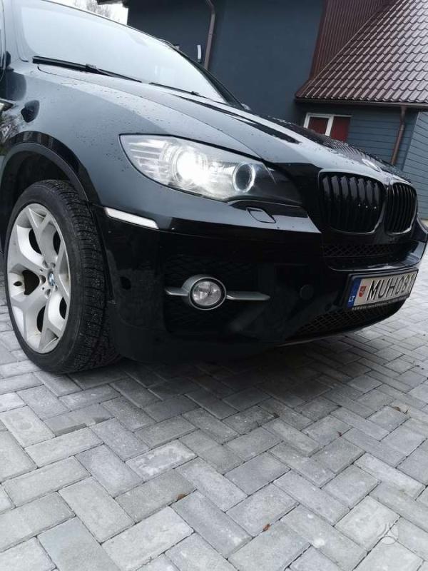 Black BMW X6 2010 in Marijampole, with an engine capacity of 2.99 L and mileage of 316 thousand km for 1500 €, photo 9 on AUTOMOTO.COM.LV