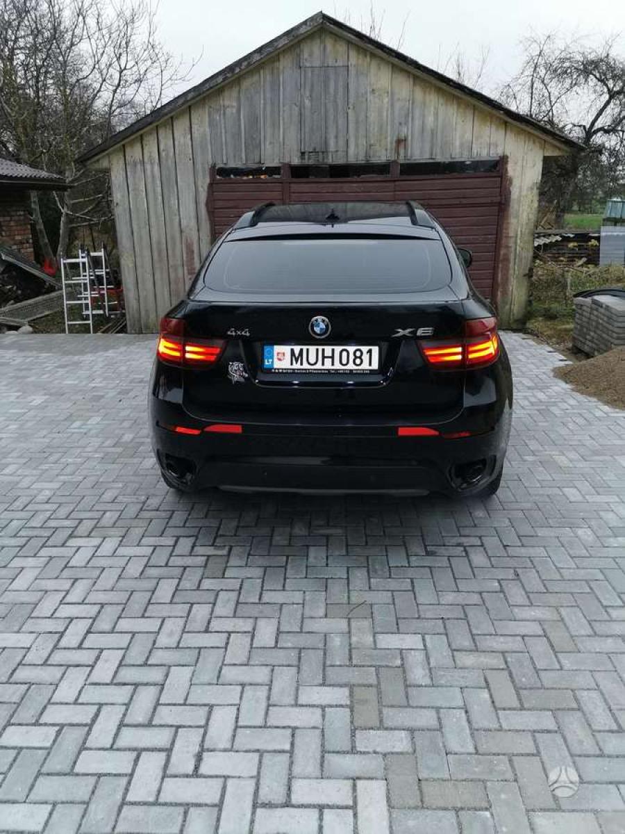 Black BMW X6 2010 in Marijampole, with an engine capacity of 2.99 L and mileage of 316 thousand km for 1500 €, photo 2 on AUTOMOTO.COM.LV
