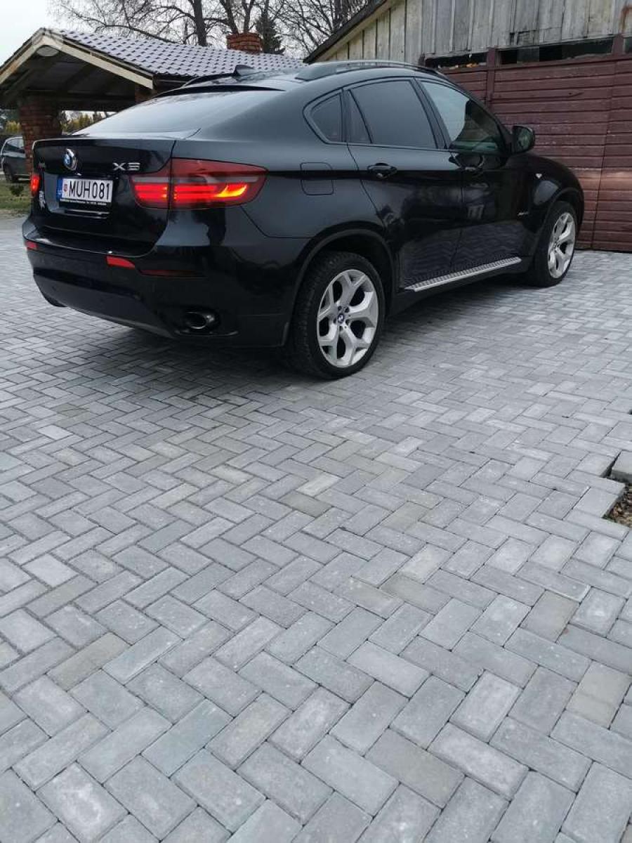 Black BMW X6 2010 in Marijampole, with an engine capacity of 2.99 L and mileage of 316 thousand km for 1500 €, photo 4 on AUTOMOTO.COM.LV