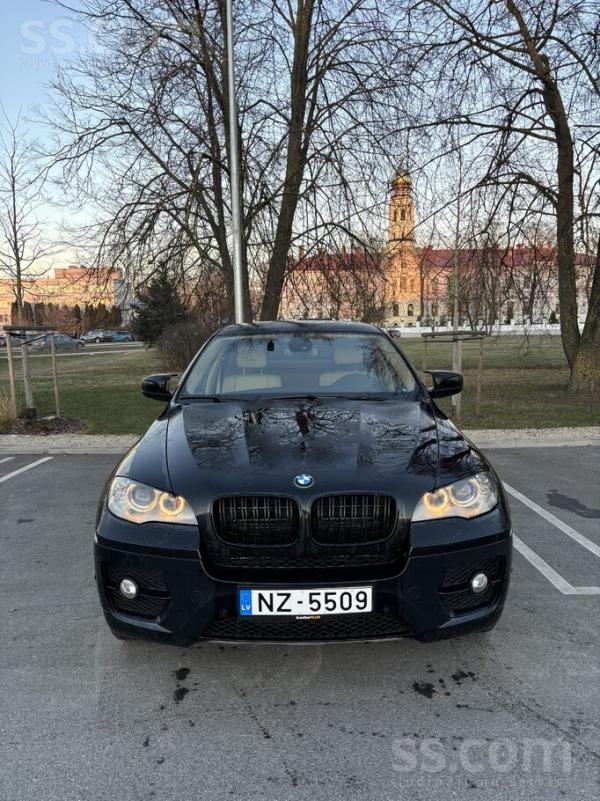 Melns BMW X6 2010 Rīga, ar dzinēja tilpumu 3.00 L un nobraukumu 256 tūkst. km par 11500 €, foto 3 vietnē AUTOMOTO.COM.LV