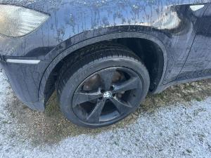 Black BMW X6 2010 in Siauliai, with an engine capacity of 2.98 L and mileage of 143 thousand km for 4350 €, photo 6 on AUTOMOTO.COM.LV