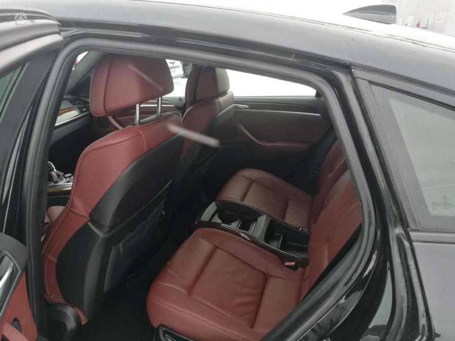 Melns BMW X6 2010 Tauragė, ar dzinēja tilpumu 2.99 L un nobraukumu 310 tūkst. km par 9900 €, foto 11 vietnē AUTOMOTO.COM.LV