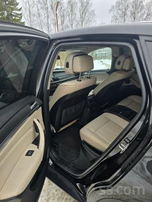 Black BMW X6 2010 in Jelgava, with an engine capacity of 3.00 L and mileage of 322 thousand km for 10500 €, photo 9 on AUTOMOTO.COM.LV