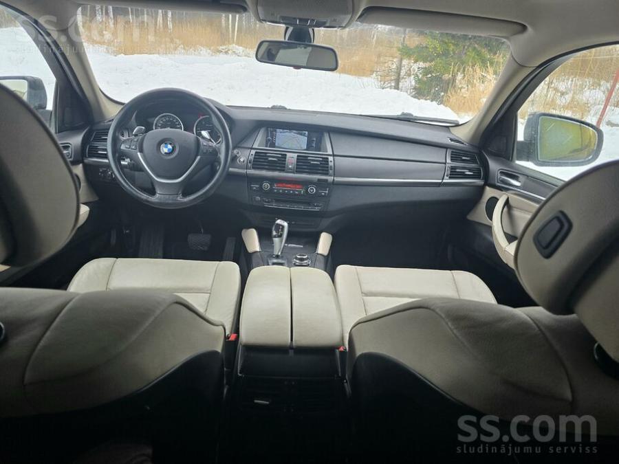 Black BMW X6 2010 in Jelgava, with an engine capacity of 3.00 L and mileage of 322 thousand km for 10500 €, photo 11 on AUTOMOTO.COM.LV