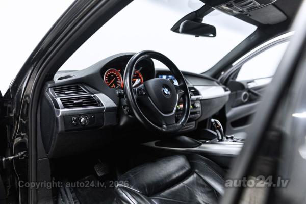 Melns BMW X6 2010 Tallina, ar dzinēja tilpumu 3.00 L un nobraukumu 303 tūkst. km par 12990 €, foto 11 vietnē AUTOMOTO.COM.LV