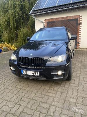 Black BMW X6 2010 in Silute, with an engine capacity of 3.00 L and mileage of 315 thousand km for 10900 €, photo 3 on AUTOMOTO.COM.LV