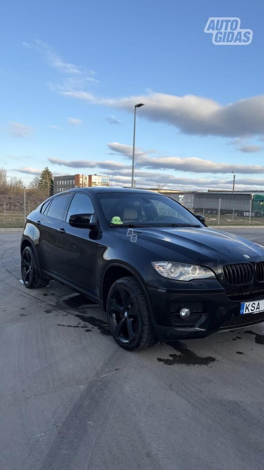 Black BMW X6 2010 in Pasvalys, with an engine capacity of 3.50 L and mileage of 374 thousand km for 12000 €, photo 6 on AUTOMOTO.COM.LV