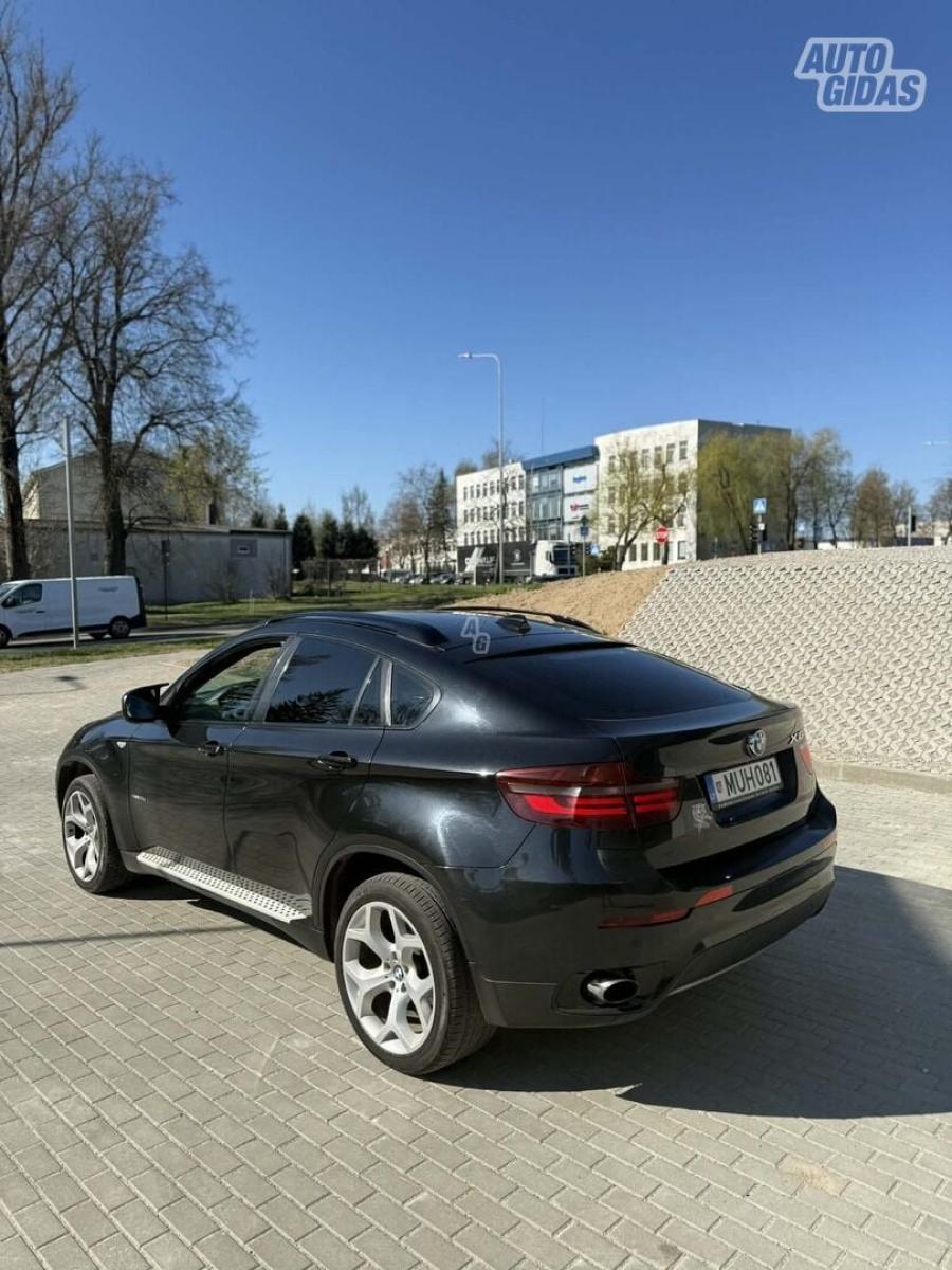 Melns BMW X6 2010 Viļņa, ar dzinēja tilpumu 3.00 L un nobraukumu 318 tūkst. km par 10950 €, foto 4 vietnē AUTOMOTO.COM.LV