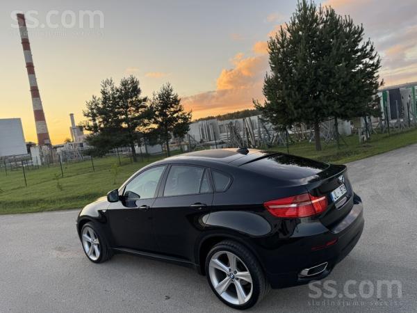 Melns BMW X6 2010 Rīga, ar dzinēja tilpumu 3.00 L un nobraukumu 310 tūkst. km par 12500 €, foto 3 vietnē AUTOMOTO.COM.LV