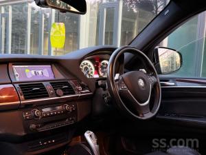 Melns BMW X6 2010 Tukums, ar dzinēja tilpumu 3.00 L un nobraukumu 276 tūkst. km par 6500 €, foto 9 vietnē AUTOMOTO.COM.LV