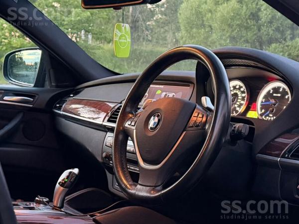 Melns BMW X6 2010 Tukums, ar dzinēja tilpumu 3.00 L un nobraukumu 276 tūkst. km par 6500 €, foto 10 vietnē AUTOMOTO.COM.LV