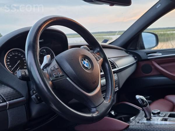 Melns BMW X6 2010 Jūrmala, ar dzinēja tilpumu 3.00 L un nobraukumu 380 tūkst. km par 12800 €, foto 6 vietnē AUTOMOTO.COM.LV
