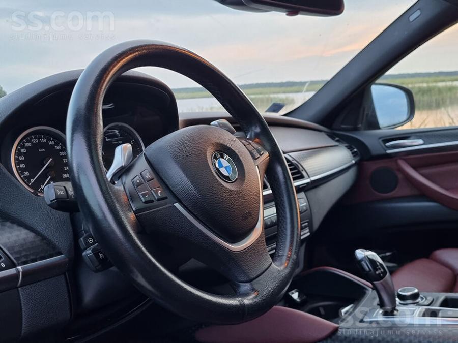 Black BMW X6 2010 in Jurmala, with an engine capacity of 3.00 L and mileage of 380 thousand km for 9900 €, photo 7 on AUTOMOTO.COM.LV
