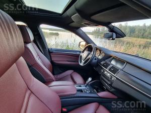 Black BMW X6 2010 in Jurmala, with an engine capacity of 3.00 L and mileage of 380 thousand km for 9900 €, photo 10 on AUTOMOTO.COM.LV