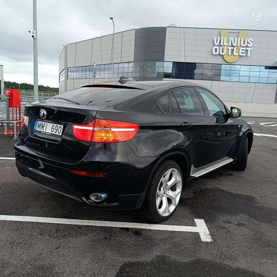 Melns BMW X6 2010 Viļņa, ar dzinēja tilpumu 2.99 L un nobraukumu 298 tūkst. km par 13000 €, foto 20 vietnē AUTOMOTO.COM.LV