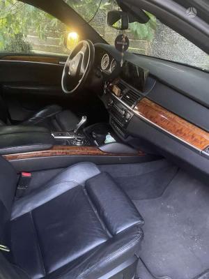 Black BMW X6 2010 in Kedainiai, with an engine capacity of 2.99 L and mileage of 320 thousand km for 10800 €, photo 16 on AUTOMOTO.COM.LV
