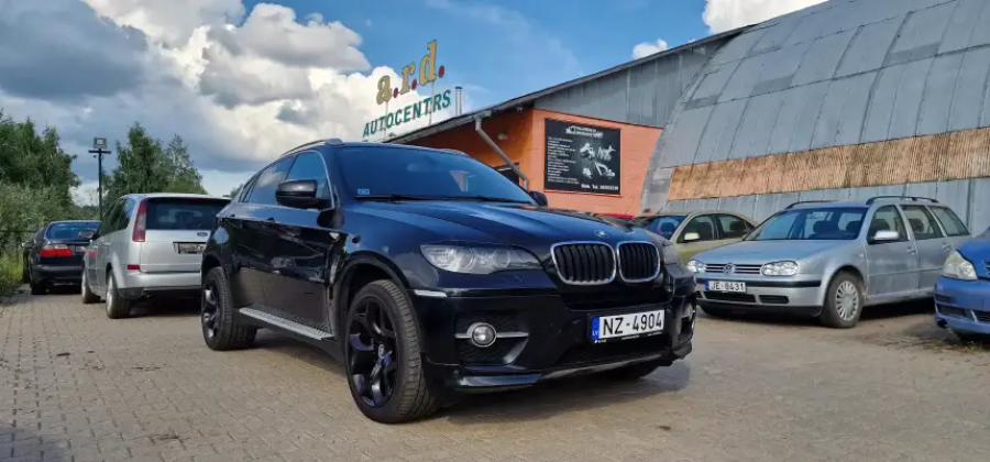 Melns BMW X6 2010 Valmiera, ar dzinēja tilpumu 3.00 L un nobraukumu 225 tūkst. km par 14000 €, foto 1 vietnē AUTOMOTO.COM.LV