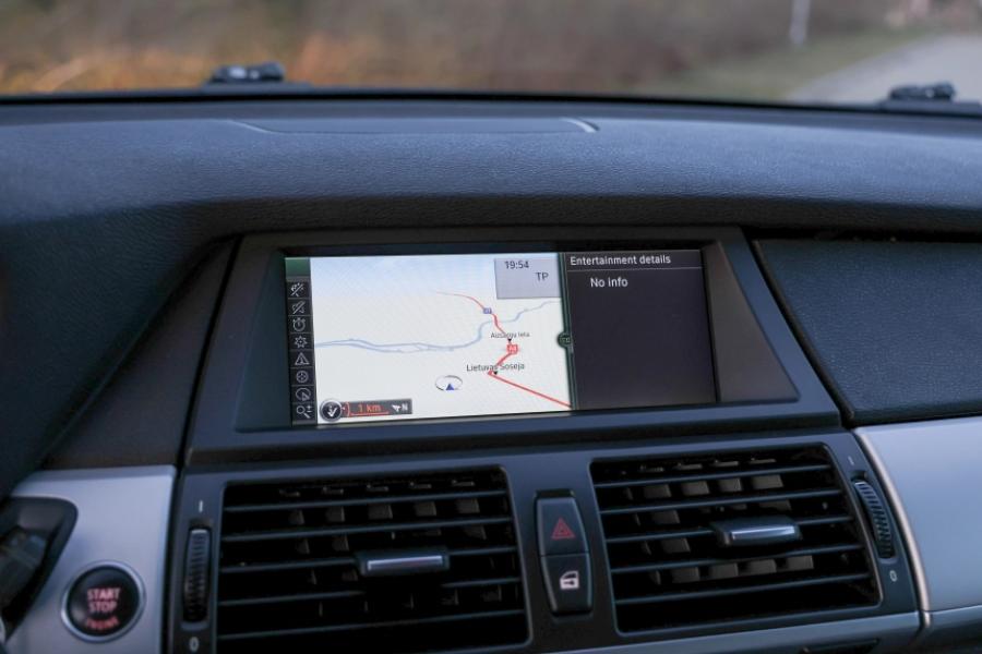 Melns BMW X6 2010 Rīga, ar dzinēja tilpumu 3.00 L un nobraukumu 0 tūkst. km par 13500 €, foto 23 vietnē AUTOMOTO.COM.LV