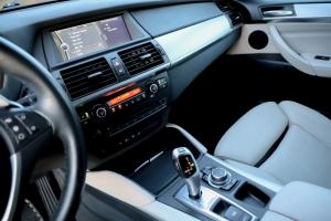 Melns BMW X6 2010 Rīga, ar dzinēja tilpumu 3.00 L un nobraukumu 0 tūkst. km par 13500 €, foto 26 vietnē AUTOMOTO.COM.LV