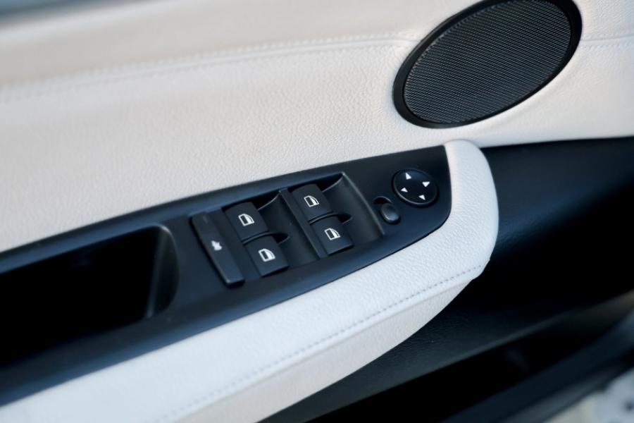 Melns BMW X6 2010 Rīga, ar dzinēja tilpumu 3.00 L un nobraukumu 0 tūkst. km par 13500 €, foto 31 vietnē AUTOMOTO.COM.LV