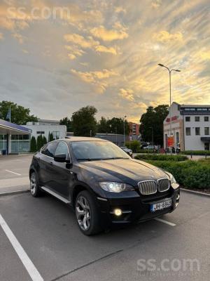 Melns BMW X6 2010 Rīga, ar dzinēja tilpumu 3.00 L un nobraukumu 272 tūkst. km par 12590 €, foto  vietnē AUTOMOTO.COM.LV