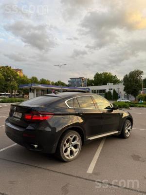 Melns BMW X6 2010 Rīga, ar dzinēja tilpumu 3.00 L un nobraukumu 272 tūkst. km par 12590 €, foto 4 vietnē AUTOMOTO.COM.LV