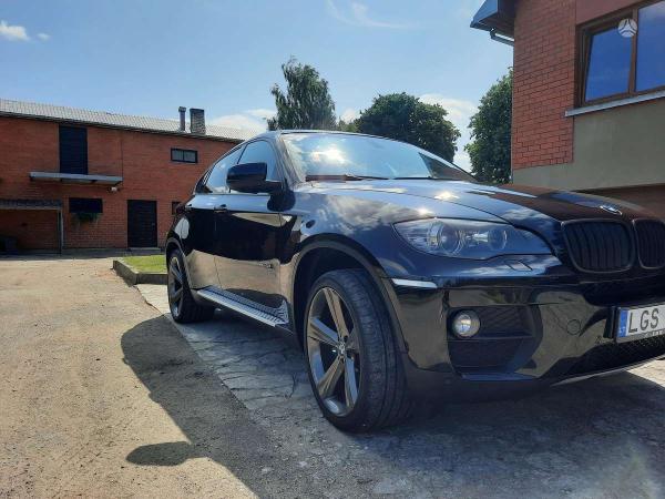 Melns BMW X6 2010 Radviliškis, ar dzinēja tilpumu 2.99 L un nobraukumu 315 tūkst. km par 7300 €, foto 2 vietnē AUTOMOTO.COM.LV