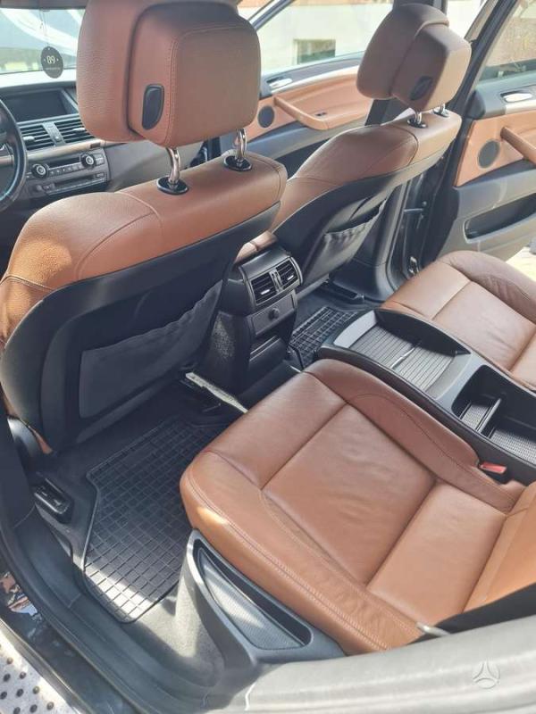 Melns BMW X6 2010 Radviliškis, ar dzinēja tilpumu 2.99 L un nobraukumu 315 tūkst. km par 7300 €, foto 6 vietnē AUTOMOTO.COM.LV