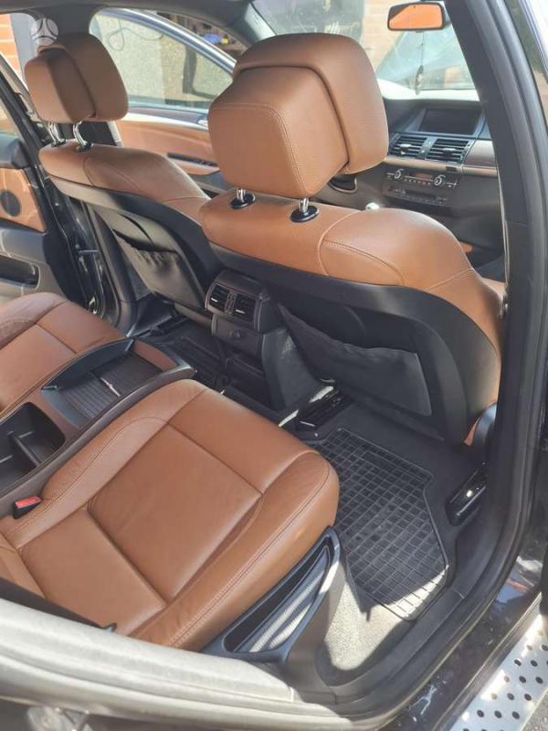 Melns BMW X6 2010 Radviliškis, ar dzinēja tilpumu 2.99 L un nobraukumu 315 tūkst. km par 7300 €, foto 8 vietnē AUTOMOTO.COM.LV