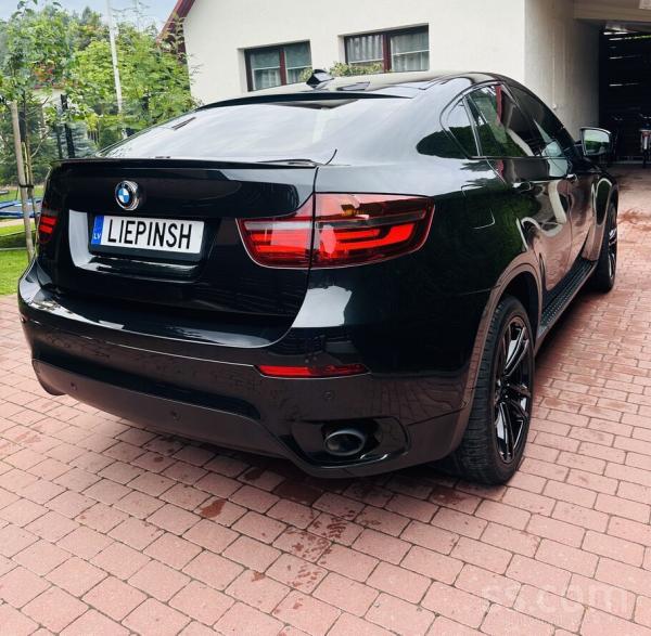 Black BMW X6 2010 in Riga, with an engine capacity of 3.00 L and mileage of 159 thousand km for 17500 €, photo 2 on AUTOMOTO.COM.LV
