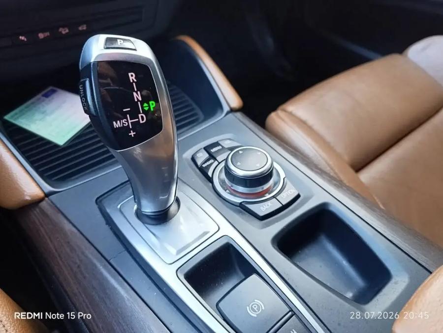 Melns BMW X6 2010 Rīga, ar dzinēja tilpumu 3.00 L un nobraukumu 300 tūkst. km par 10490 €, foto 22 vietnē AUTOMOTO.COM.LV
