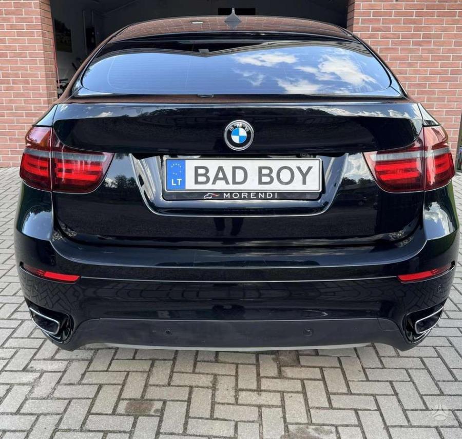 Black BMW X6 2010 in Vilnius, with an engine capacity of 2.99 L and mileage of 252 thousand km for 16900 €, photo 3 on AUTOMOTO.COM.LV