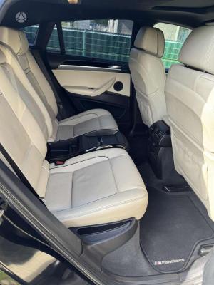 Black BMW X6 2010 in Vilnius, with an engine capacity of 2.99 L and mileage of 252 thousand km for 16900 €, photo 11 on AUTOMOTO.COM.LV